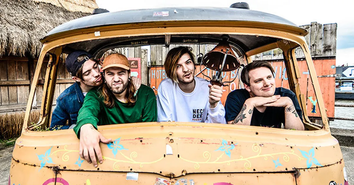 WSTR Stream New Single, Featherweight | Kerrang!