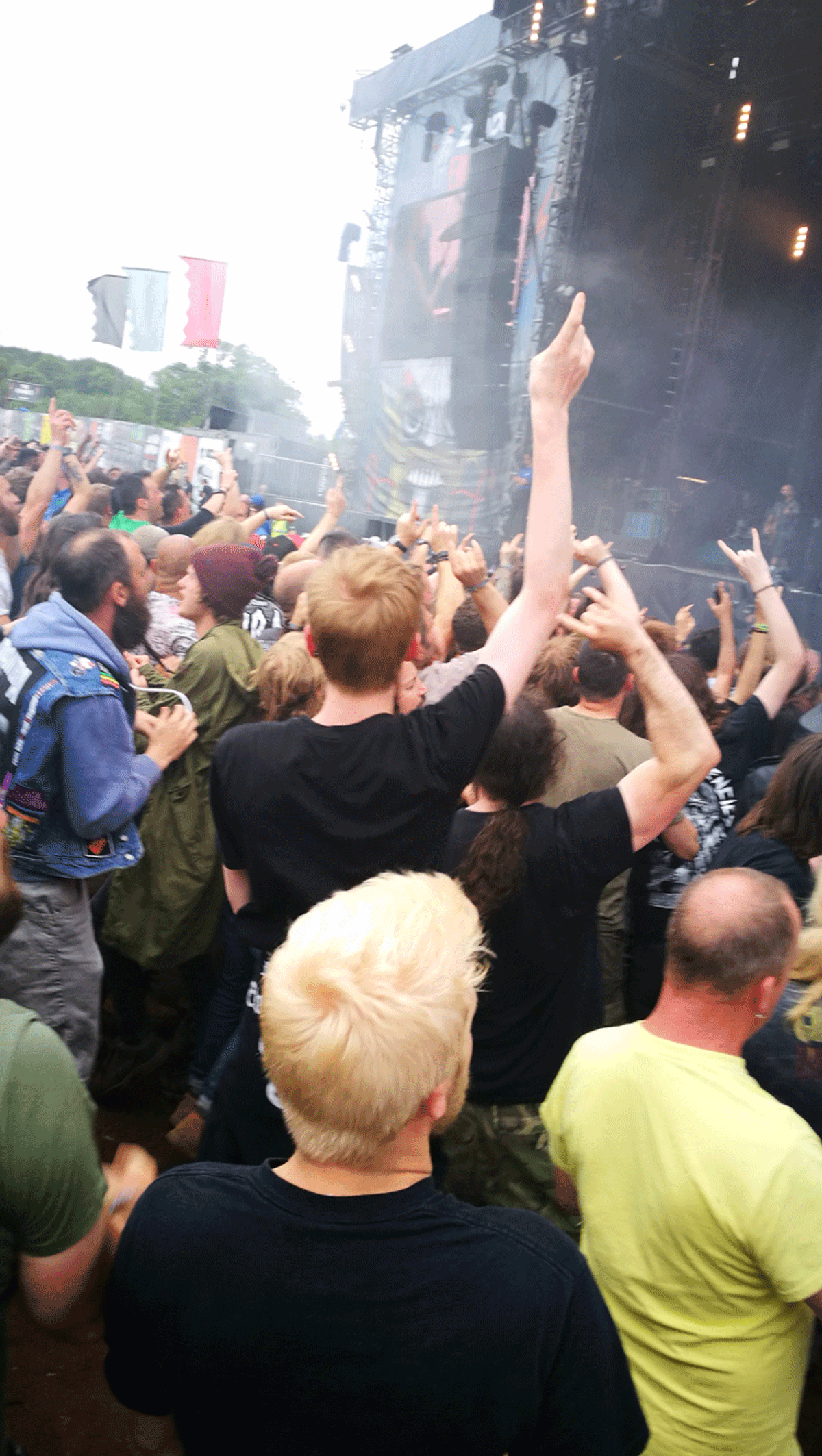 The 11 Craziest Mosh-Pits Of Download 2017 | Kerrang!