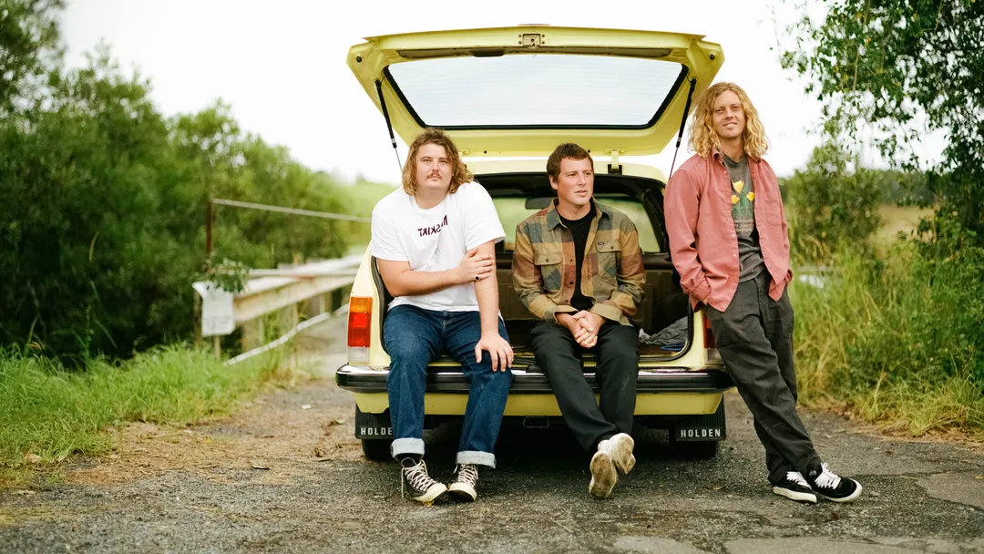 Meet Skegss: The Aussie slackers unravelling the mysteries… | Kerrang!