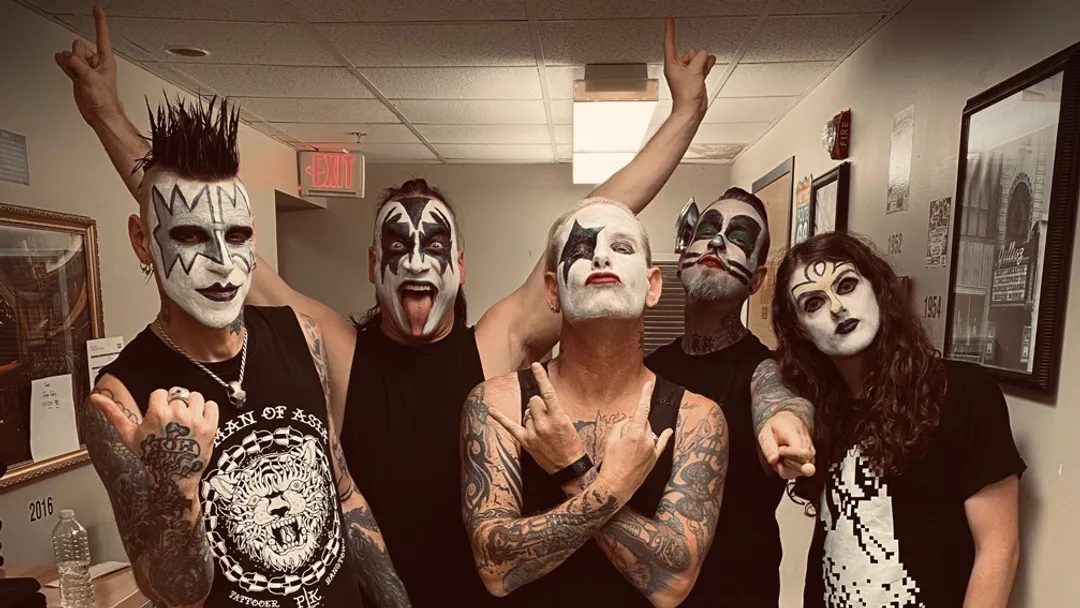 Corey Taylor covers Slipknot and Nine Inch Nails in KISS… | Kerrang!