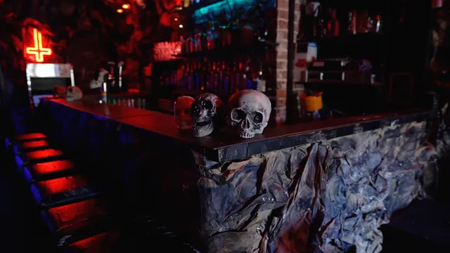 How to build your own dive bar | Kerrang!