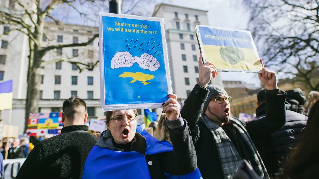 In pictures: The solidarity with Ukraine protest in London | Kerrang!