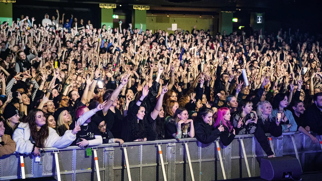 In pictures: PVRIS’ huge headline show in London | Kerrang!