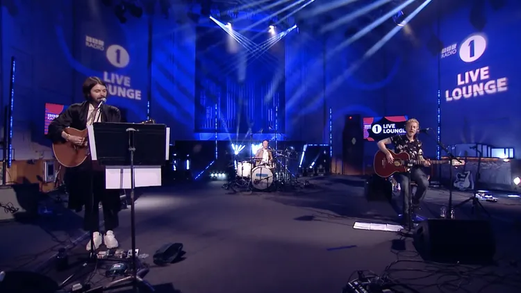 Album Review: Boston Manor – GLUE | Kerrang!