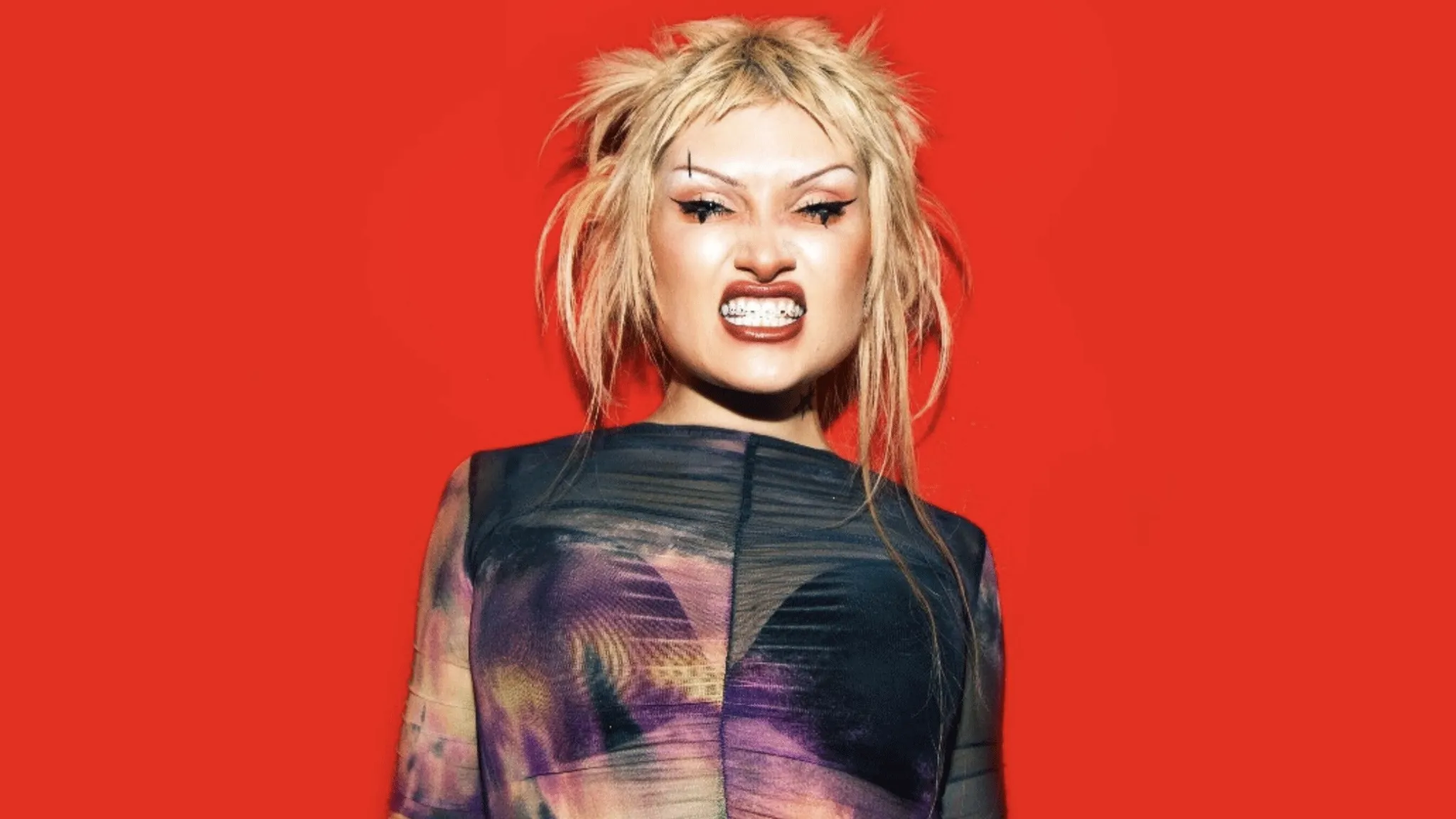 Cassyette shares emotional new single, Mayhem | Kerrang!