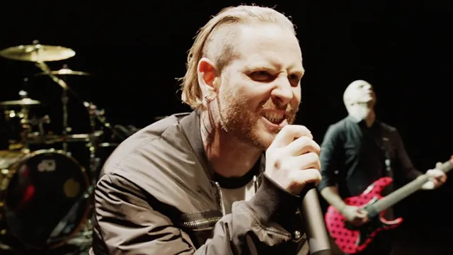 Watch Corey Taylor Perform Poison's Nothing But A Good Time | Kerrang!