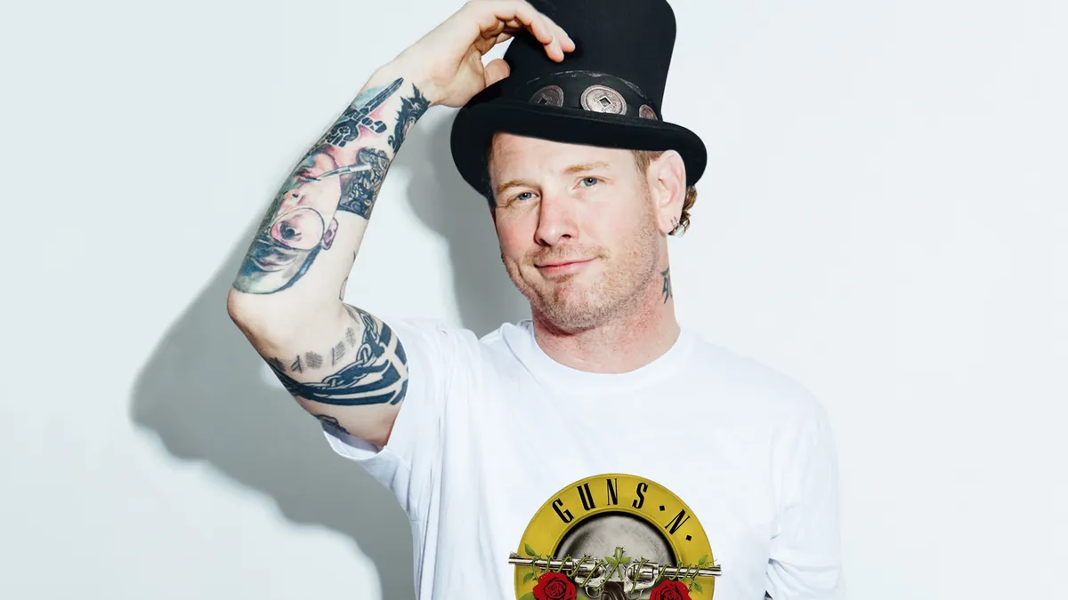Watch Corey Taylor Cover Guns N' Roses' It's So Easy | Kerrang!