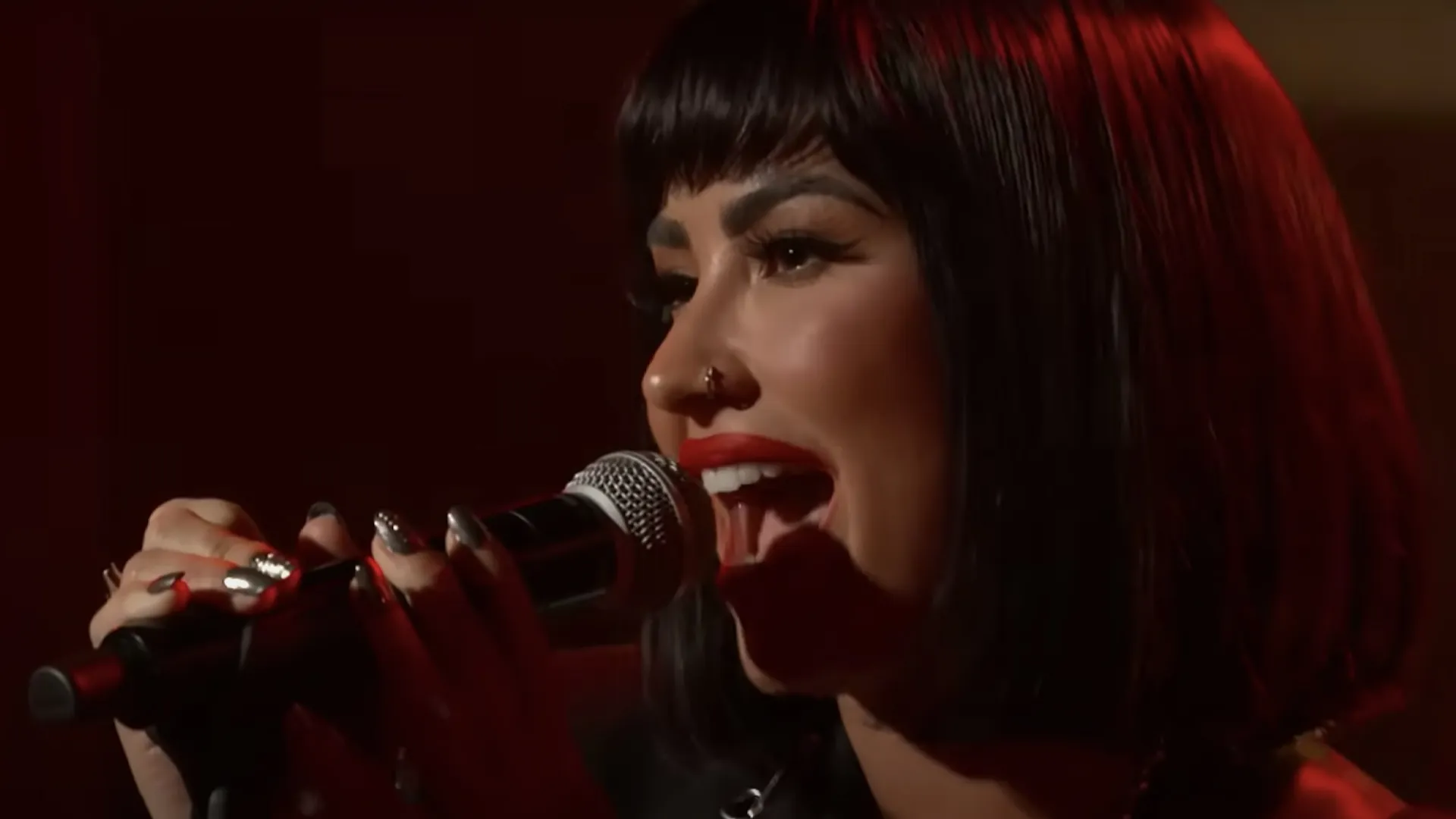 Demi Lovato drops Hole-esque single Skin Of My Teeth | Kerrang!