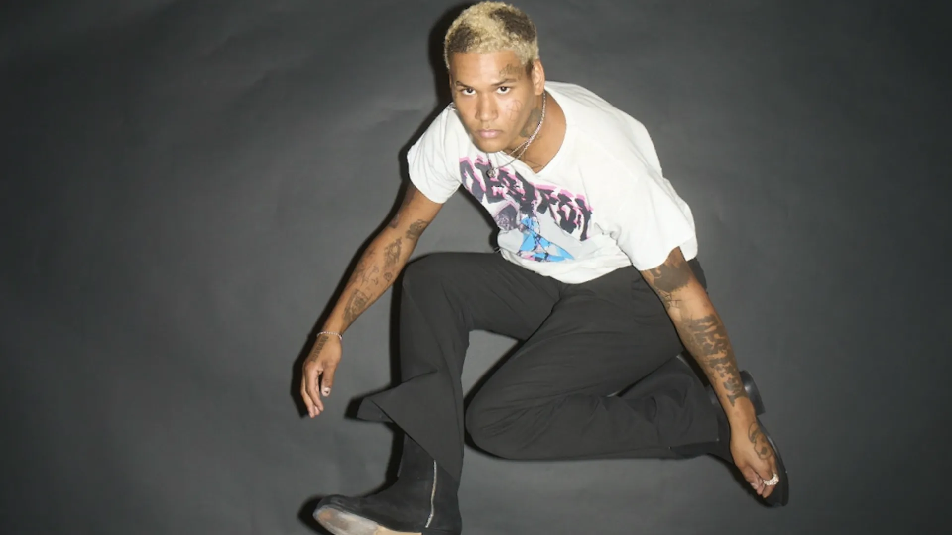 EKKSTACY drops new single, announces Forever Tour | Kerrang!