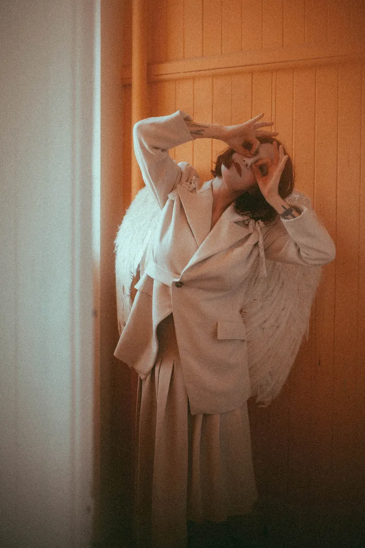 To hell and back: How Emma Ruth Rundle saved herself | Kerrang!