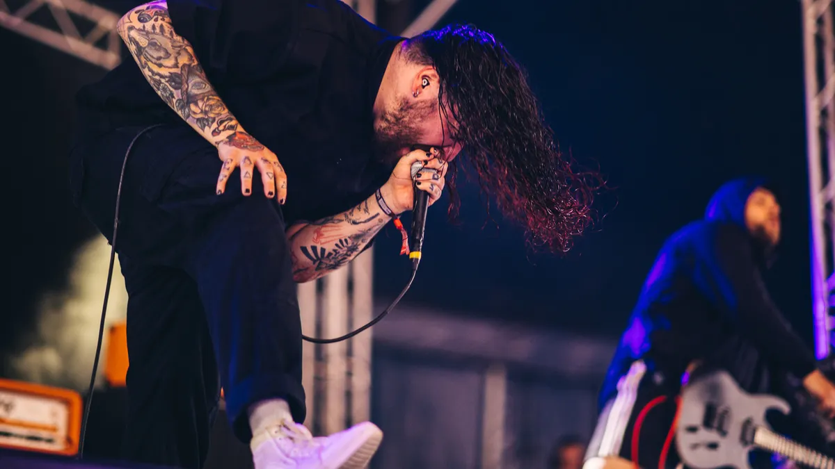 A Far Too Forensic Analysis Of The Video For Nickelbacks… Kerrang