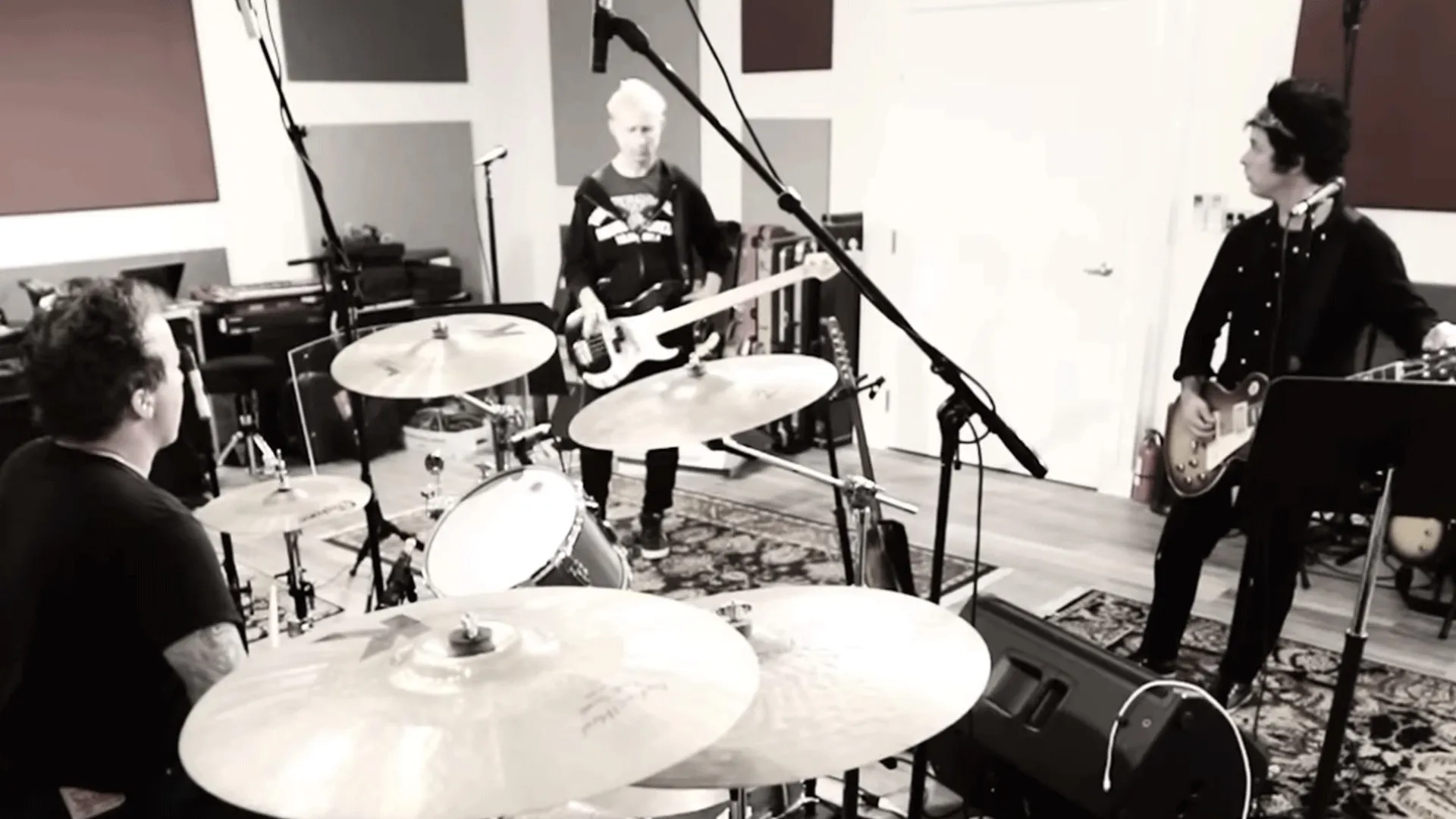 Watch: Green Day preview new music from the studio | Kerrang!