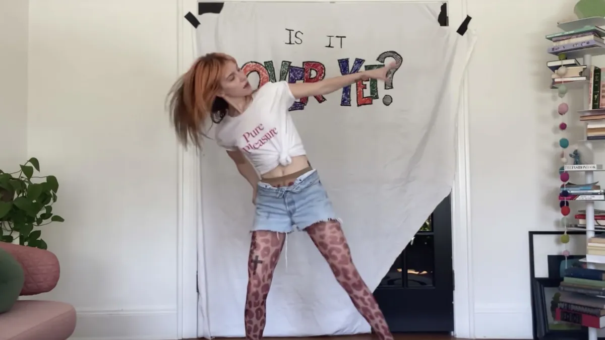 Hayley Williams' New Workout Video Is Perfect For Fans In… | Kerrang!