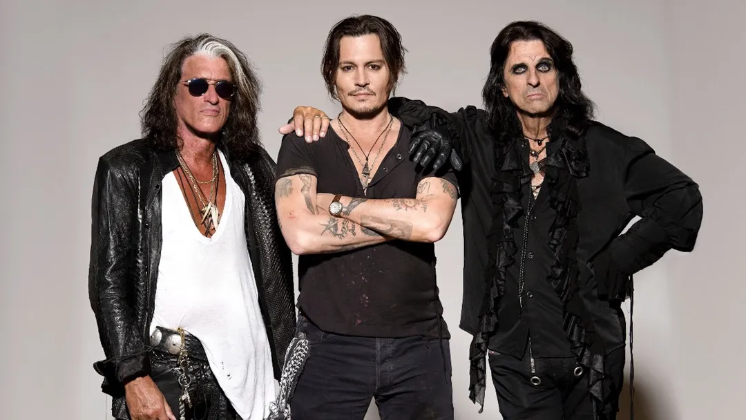 The Hollywood Vampires (Johnny Depp, Alice Cooper, Joe… | Kerrang!