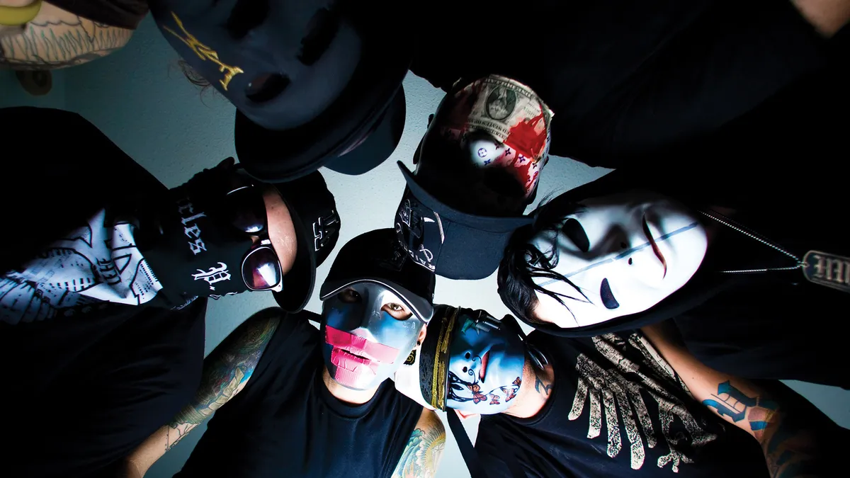 Gangs, Guns And Graffiti: Hollywood Undead Are One Of… | Kerrang!