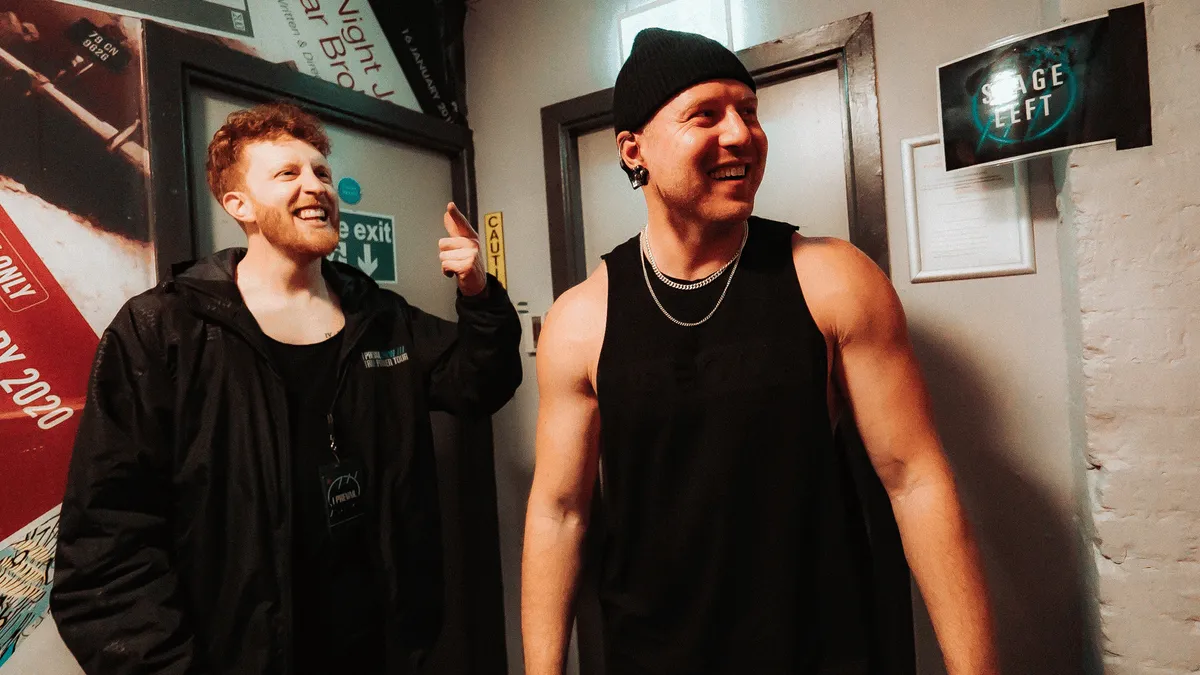 Lunch meat, making friends and broken-down buses: Life on… | Kerrang!