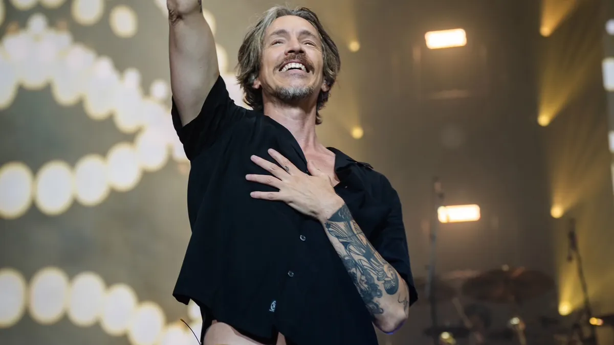 See Ryan Gosling as Beavis in hilarious SNL Beavis and… | Kerrang!