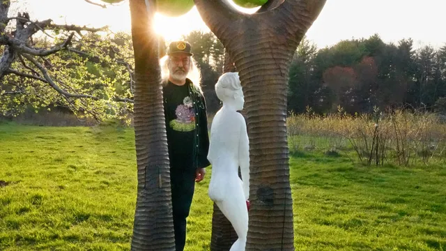 Dinosaur Jr.’s J Mascis shares new solo single, Set Me Down | Kerrang!