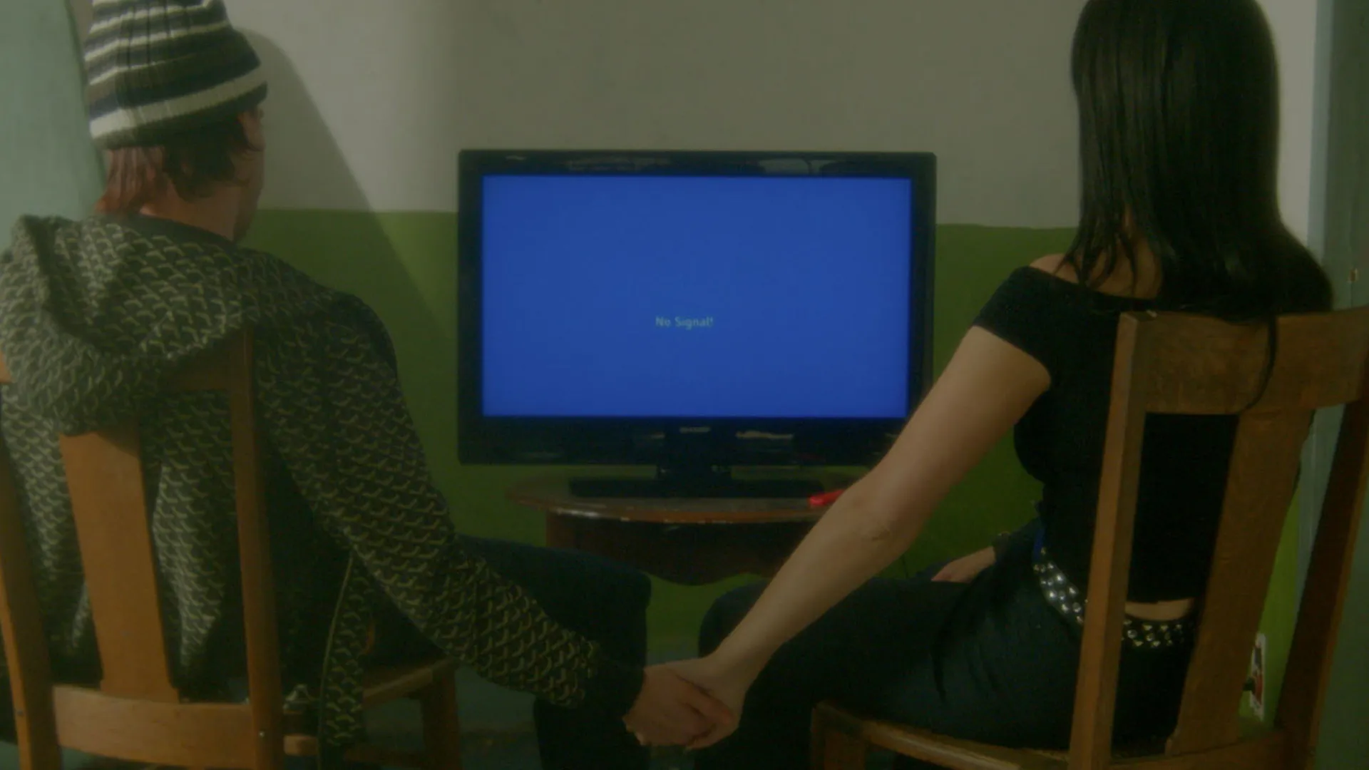 LØLØ shares new single junkie, with Breaking Bad-inspired… | Kerrang!