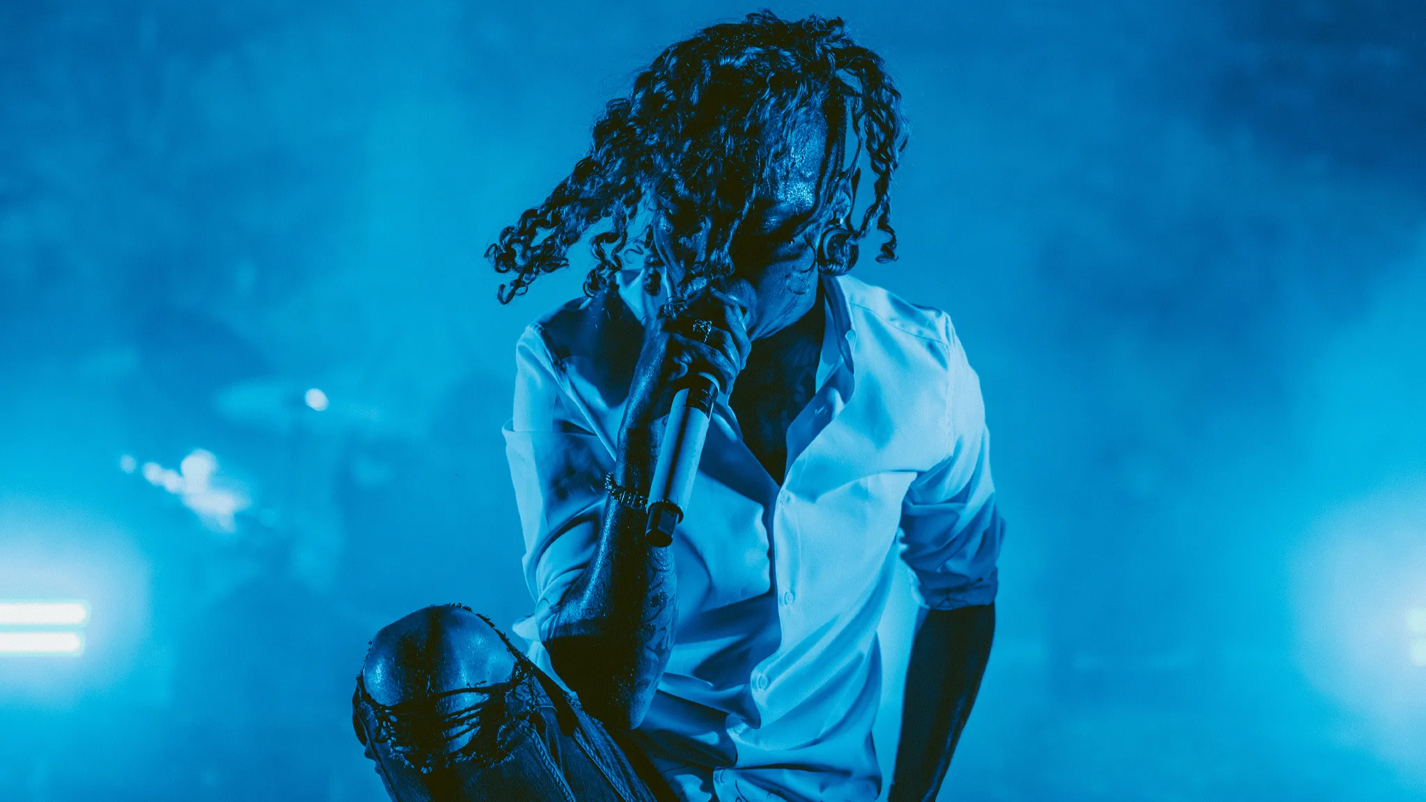 Lorna Shore unleash “triumphant” new single, Unbreakable | Kerrang!