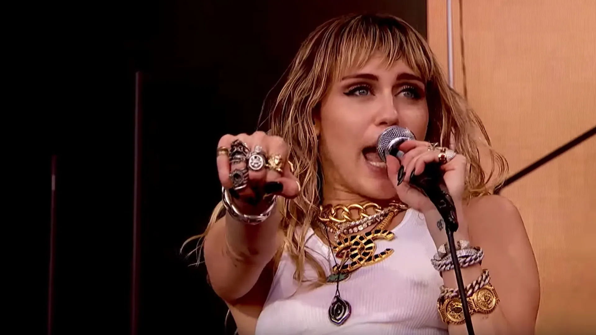 Miley Cyrus Covered Metallica, Nine Inch Nails And More At… | Kerrang!