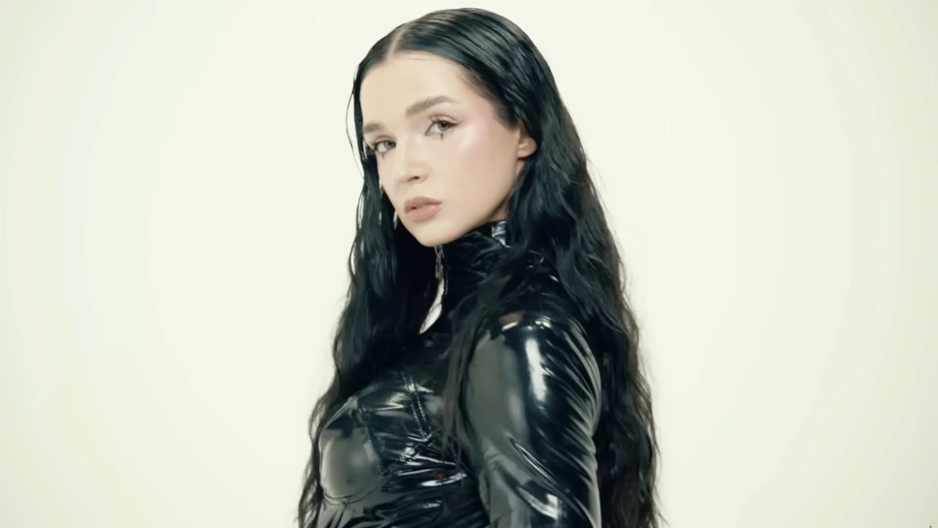 Poppy announces UK headline dates, and European shows… | Kerrang!