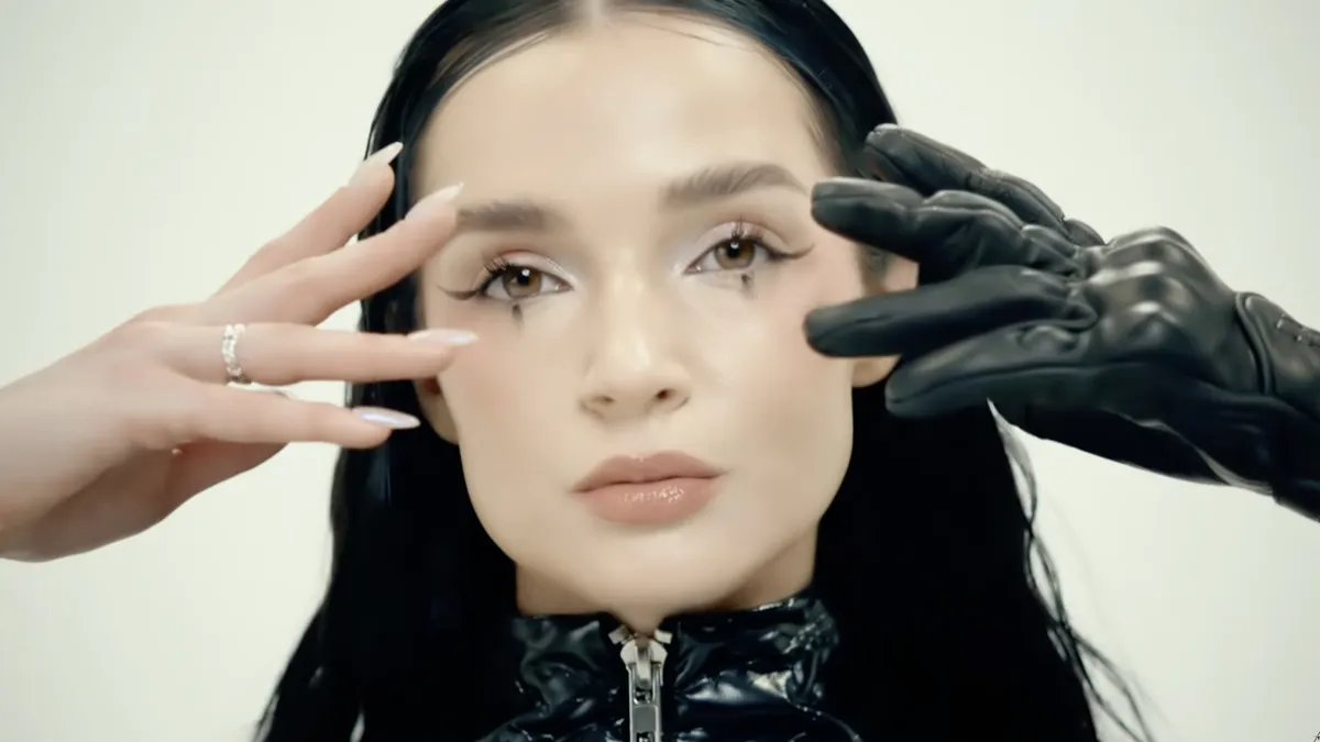 Watch the video for Poppy’s new single, Motorbike | Kerrang!