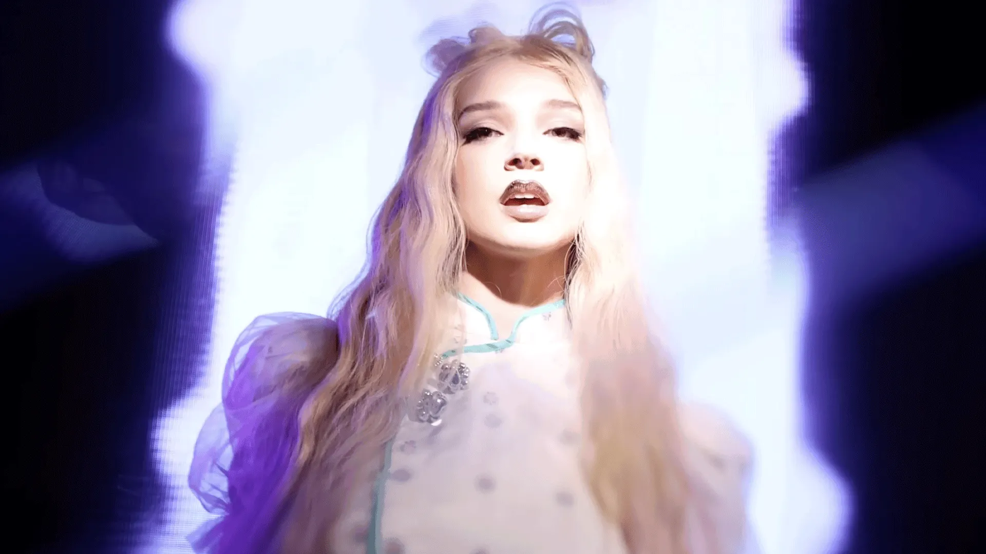 Poppy unleashes crushingly heavy cover of Spit by Kittie | Kerrang!