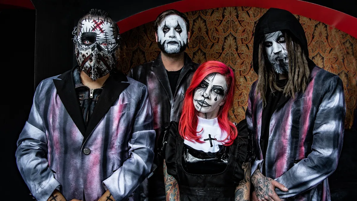 Raven Black News | Kerrang!