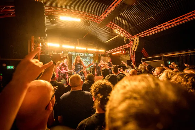 “People think I’m crazy. But I just love to play –… | Kerrang!