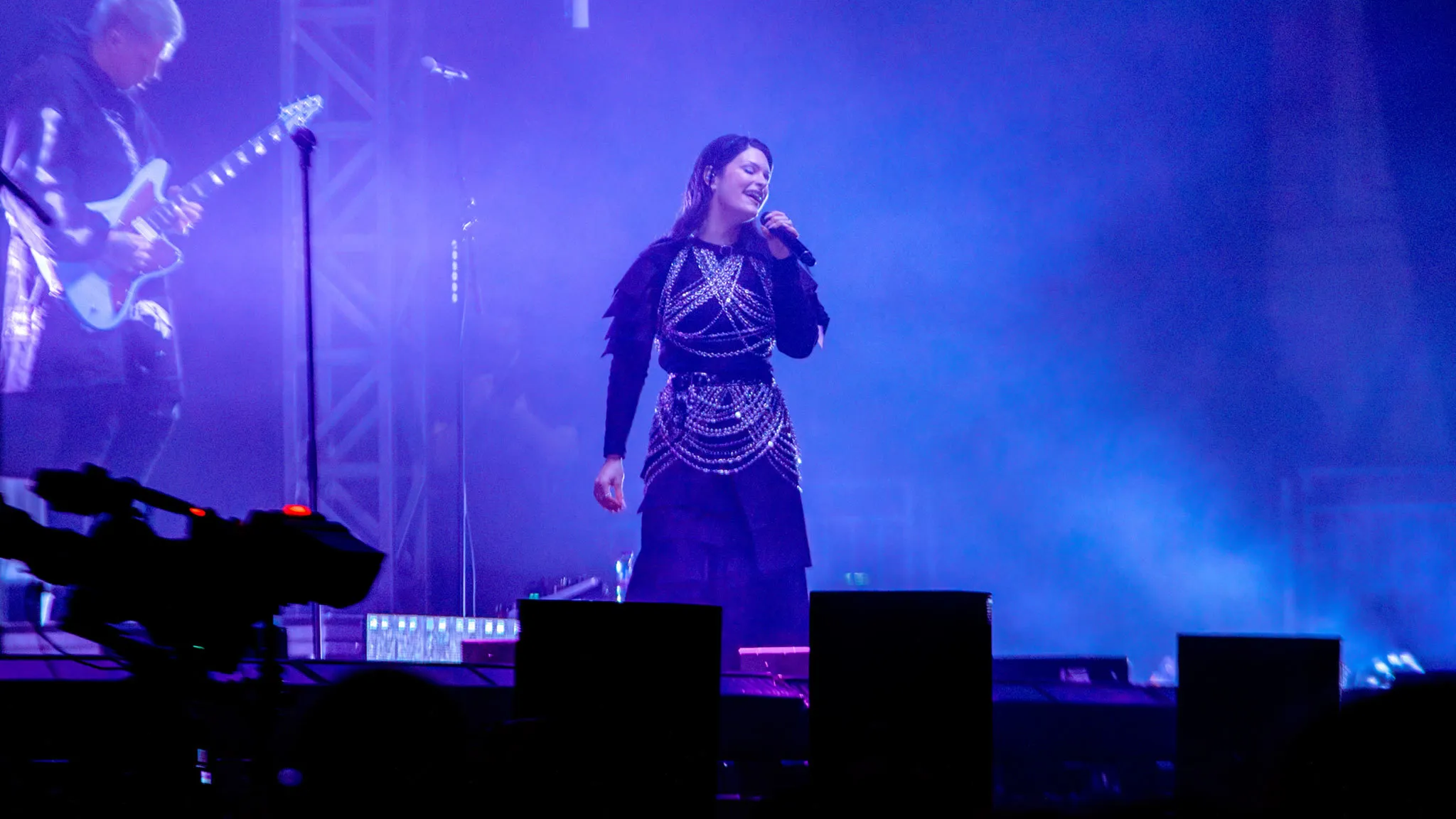 Album review: Spiritbox – Tsunami Sea | Kerrang!