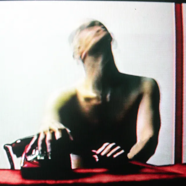 Static Dress sign to Roadrunner, announce Rouge Carpet… | Kerrang!