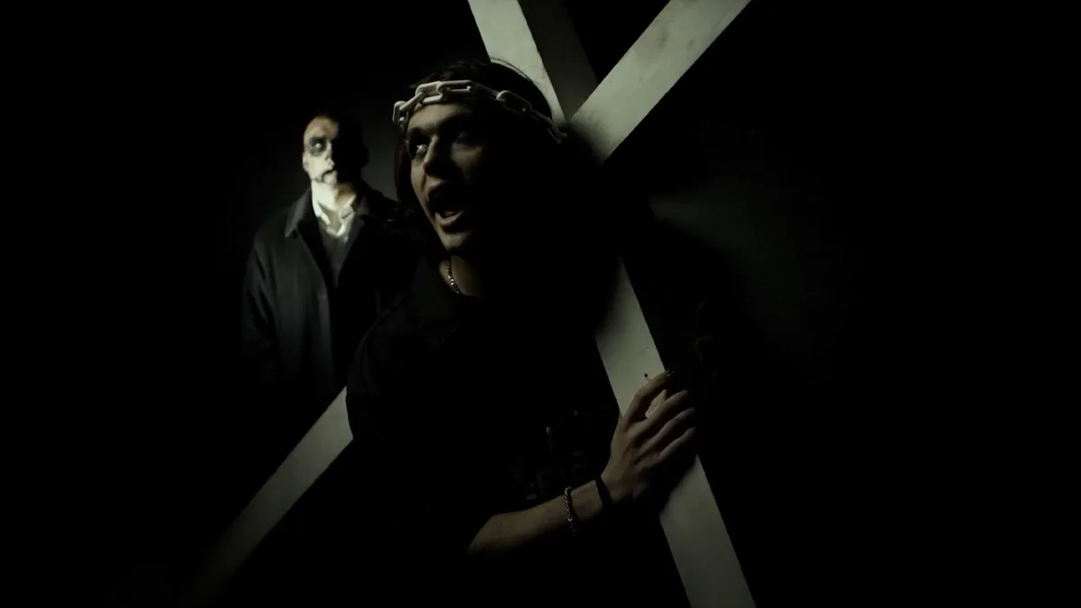 Static Dress unleash new single and video, face | Kerrang!