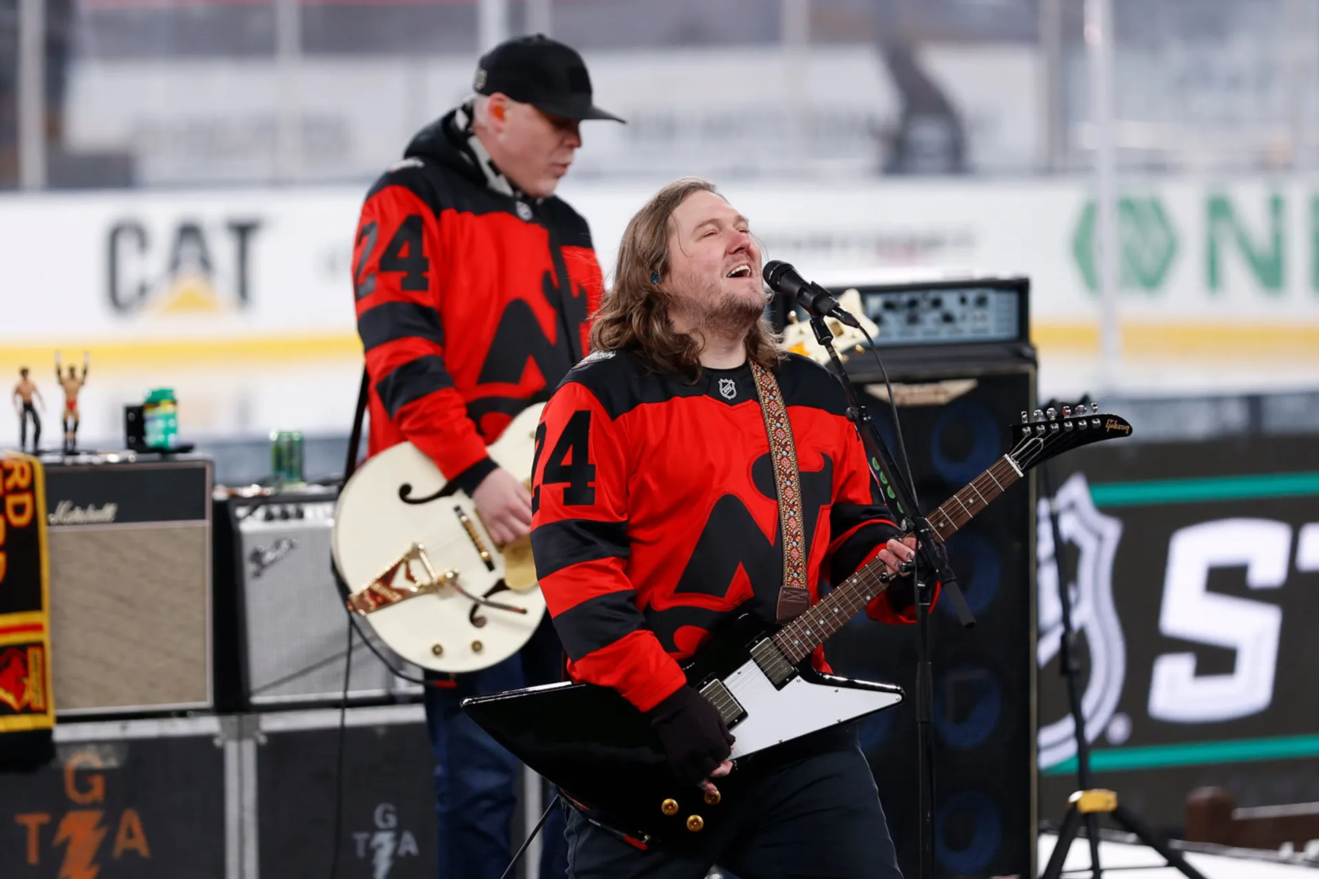 In pictures: The Gaslight Anthem’s huge NHL performance at… | Kerrang!