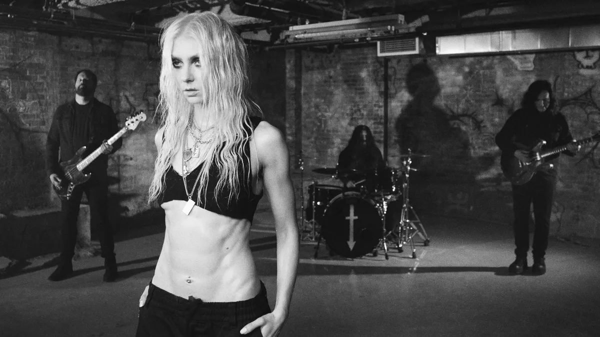 The Pretty Reckless announce Christmas EP: “It’s about… | Kerrang!