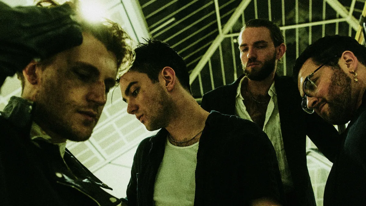 Thornhill shift “between aggression and restraint” on new… | Kerrang!