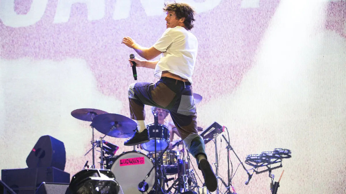 Watch Turnstile perform new songs I CARE and DULL on Jimmy… | Kerrang!