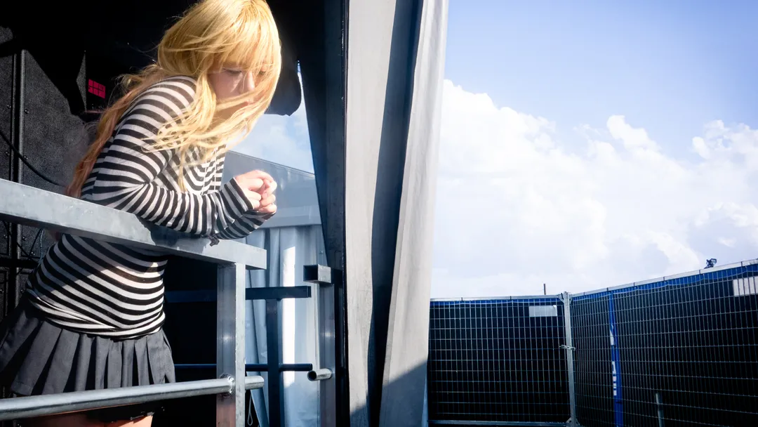 Hear Wisp cover Coldplay classic Yellow | Kerrang!