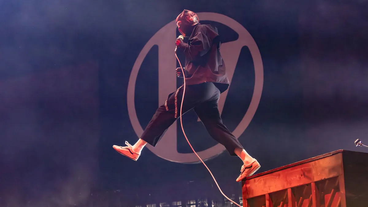 Watch twenty one pilots’ incredible performance from The… | Kerrang!