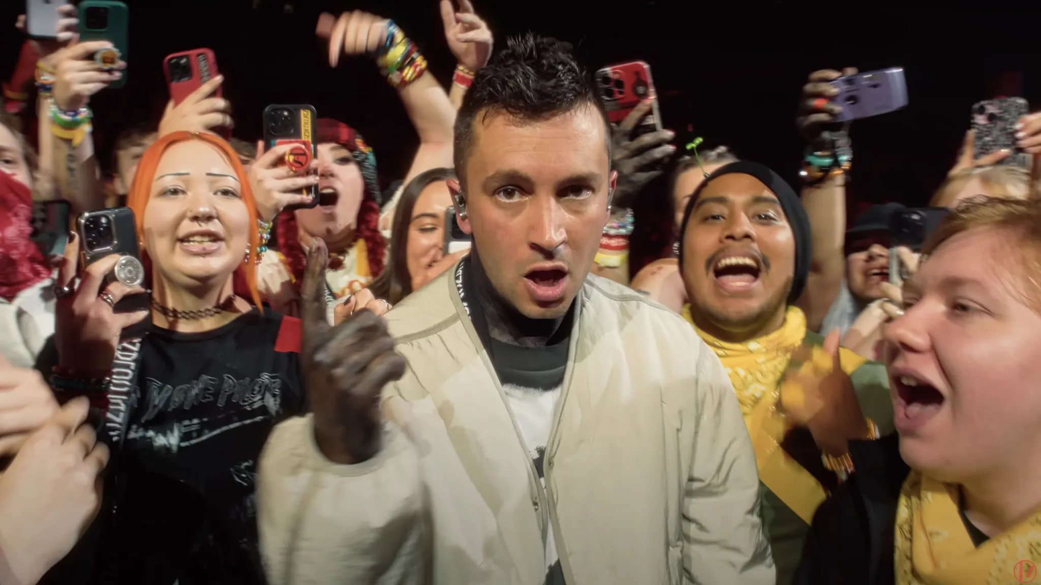 Watch twenty one pilots’ new concert film video for… | Kerrang!